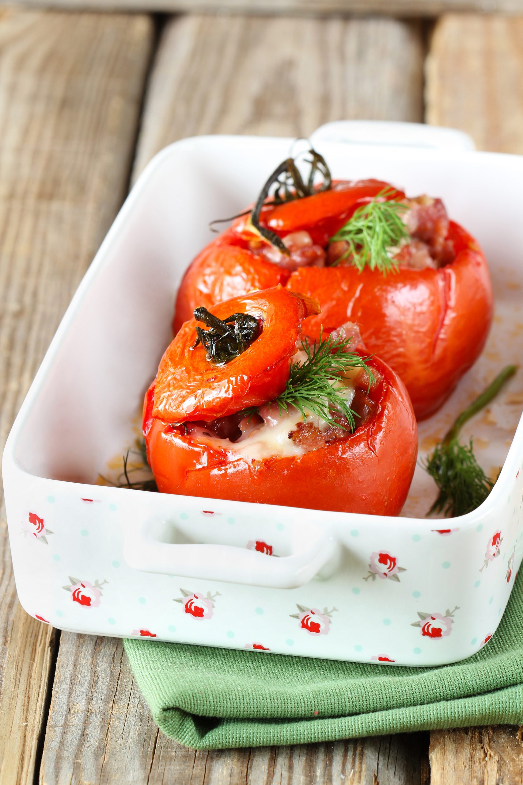 Les tomates farcies font toujours de bonnes farces