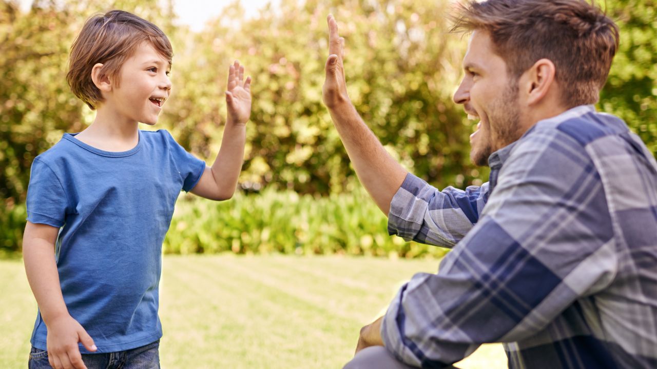 14 phrases à dire à votre enfant pour augmenter sa confiance et son ...
