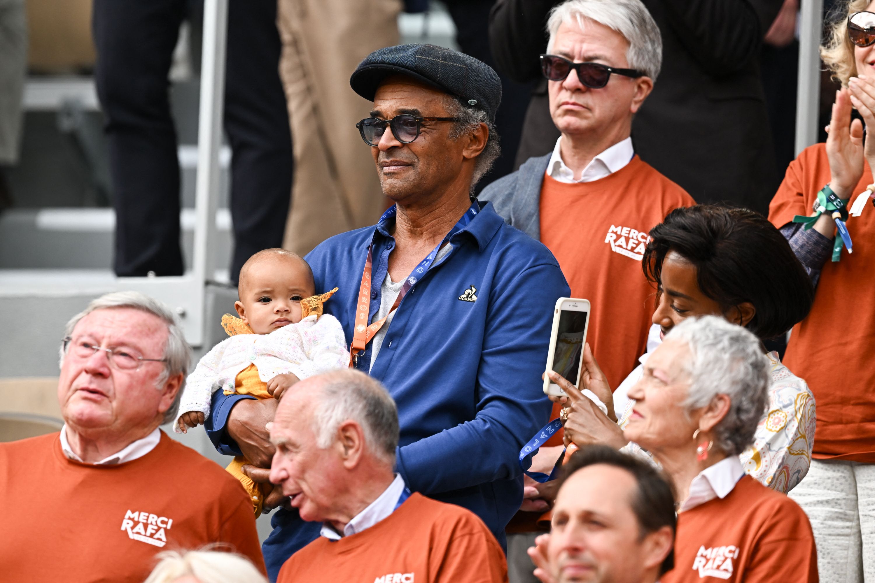 Yannick Noah papa : sa fille Keelaani 7 mois lui vole la vedette lors ...