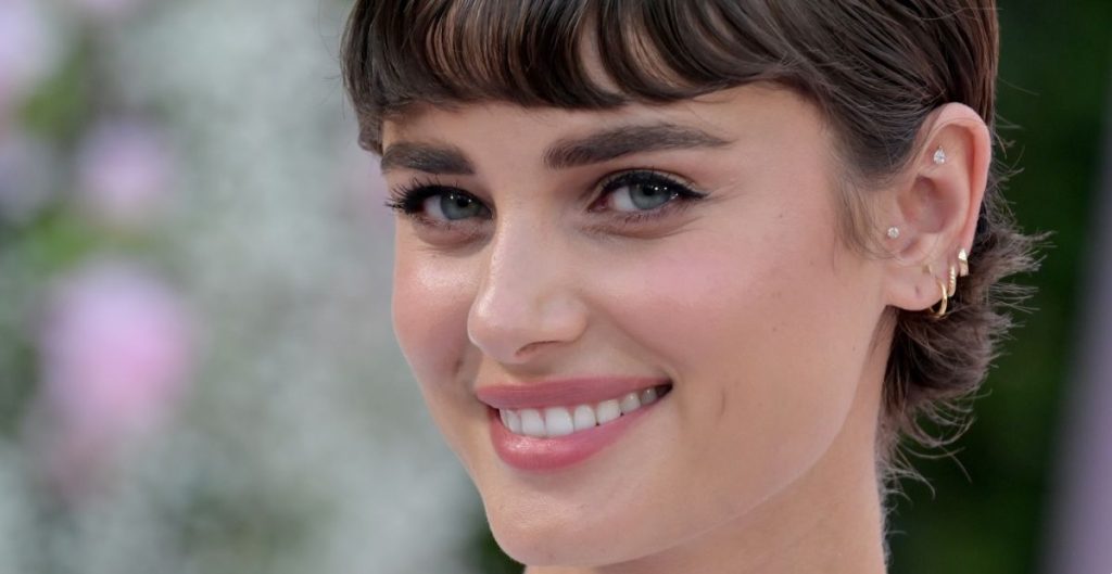 Tendance coiffure 2025 : la coupe courte “whispering pixie bob”