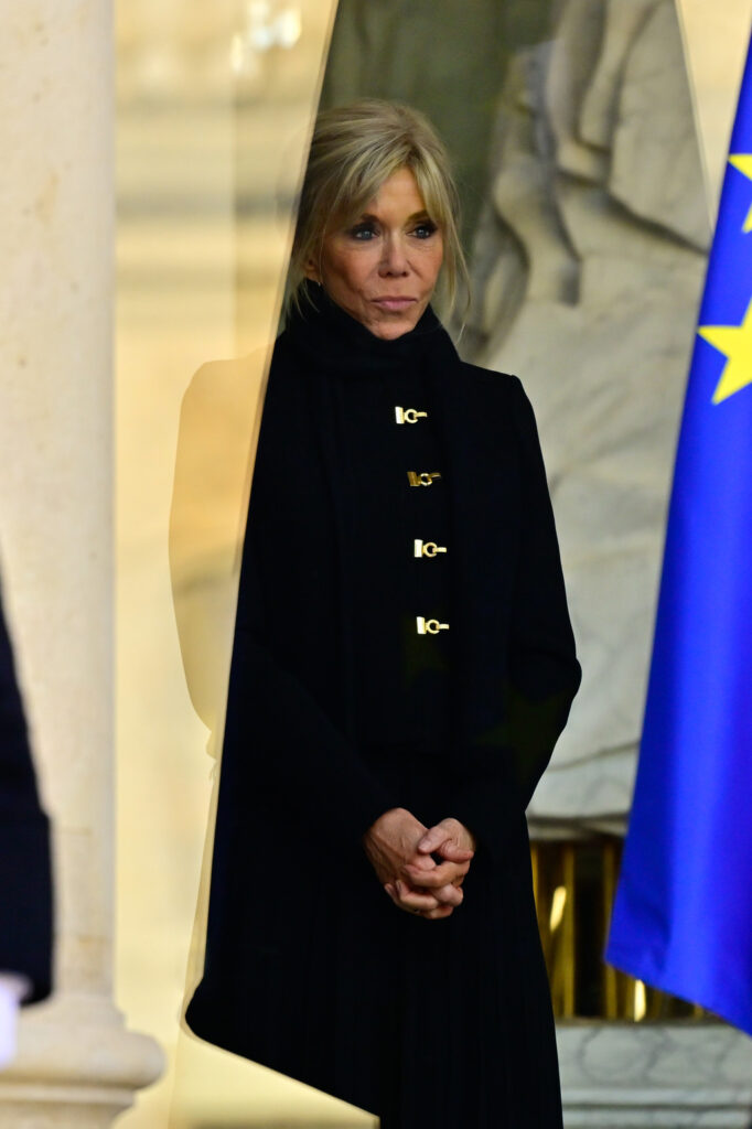 Touchée à l’œil, Brigitte Macron absente de l’événement de sa fille ...